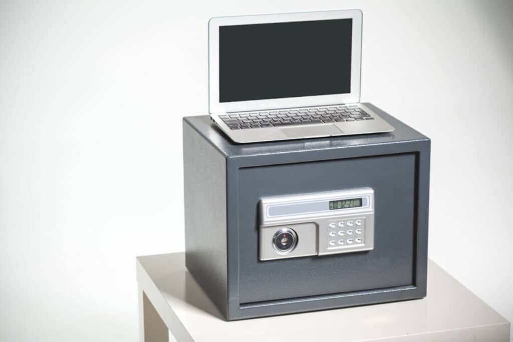 Comment choisir le coffre-fort idéal pour protéger vos biens précieux